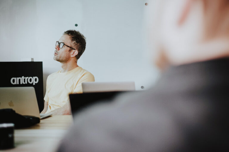 UX vs Tjänstedesign: Vad är skillnaden? - Antrop